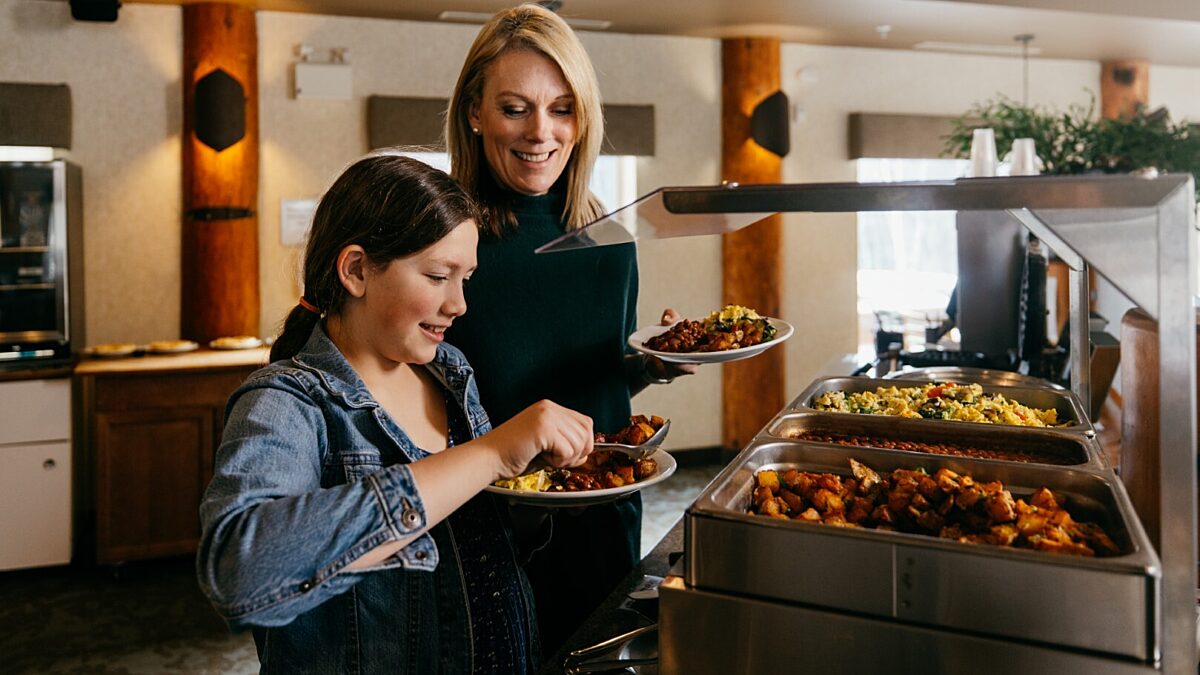 Best Western Valemount Restaurants | Best Western Plus Valemount